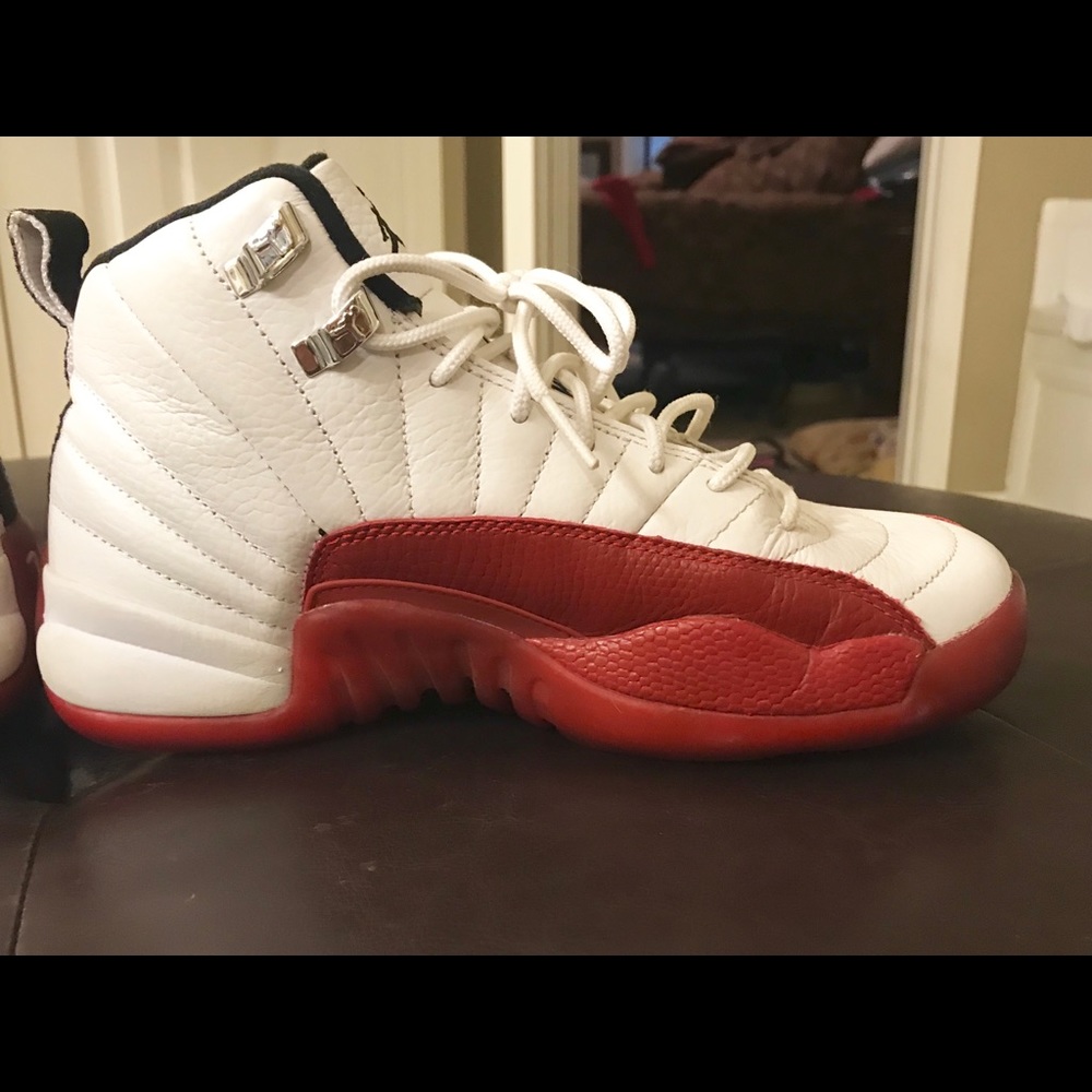 Nike Jordan 12s Red And White Classic - Gem
